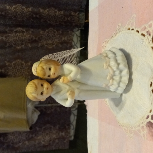 Lefton | Art | Vintage Bride And Groom Figurine | Poshmark